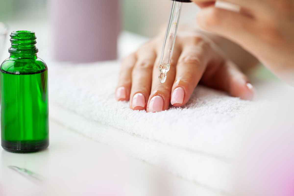 Step-by-Step: Remove Your Gel Nails at Home (With and Without Acetone ...