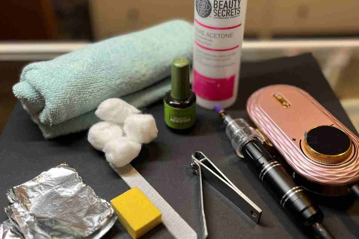 Step-by-Step: Remove Your Gel Nails at Home (With and Without Acetone ...